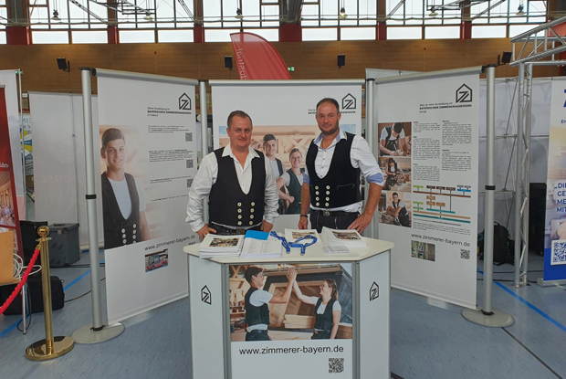 Positive Bilanz der Berufeschauen 2022 - Zimmerer-Innung Landshut